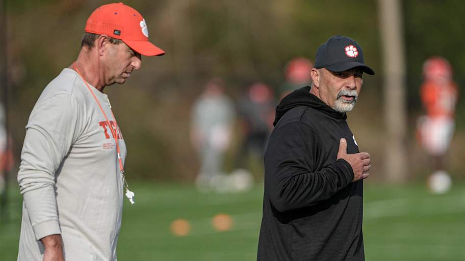 Why national analysts are officially pulling the plug on Dabo’s dynasty