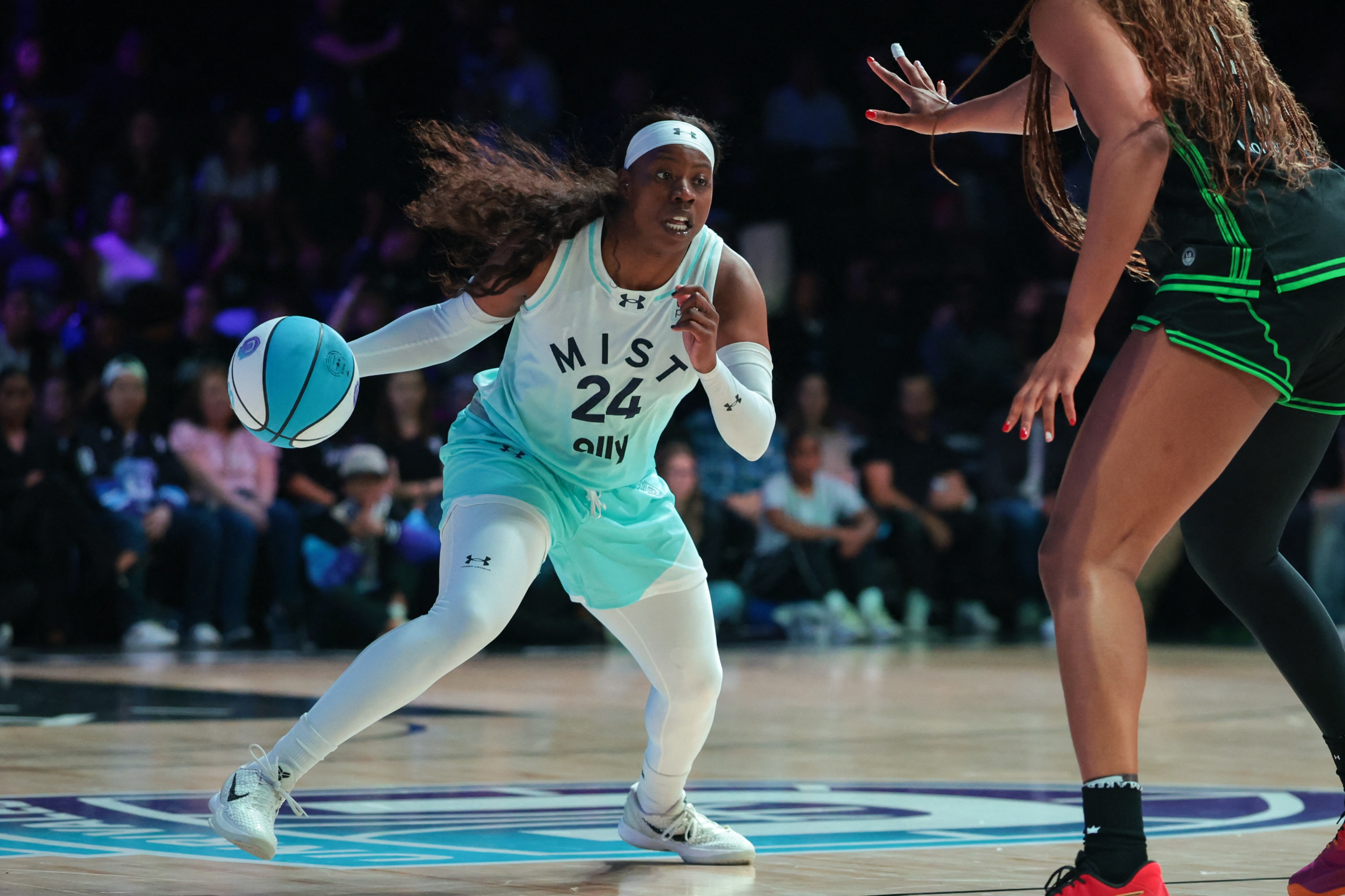 WNBA All-Star Arike Ogunbowale arrested in Miami nightclub incident ...