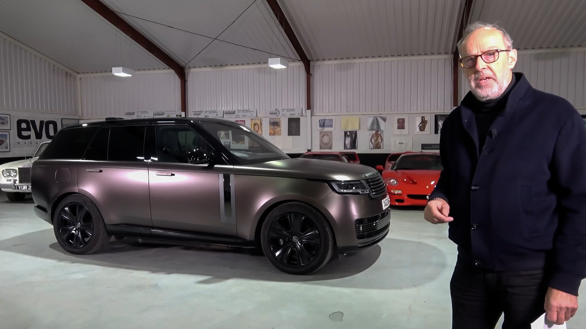 £154,245 Range Rover SV P510e hybrid luxury details