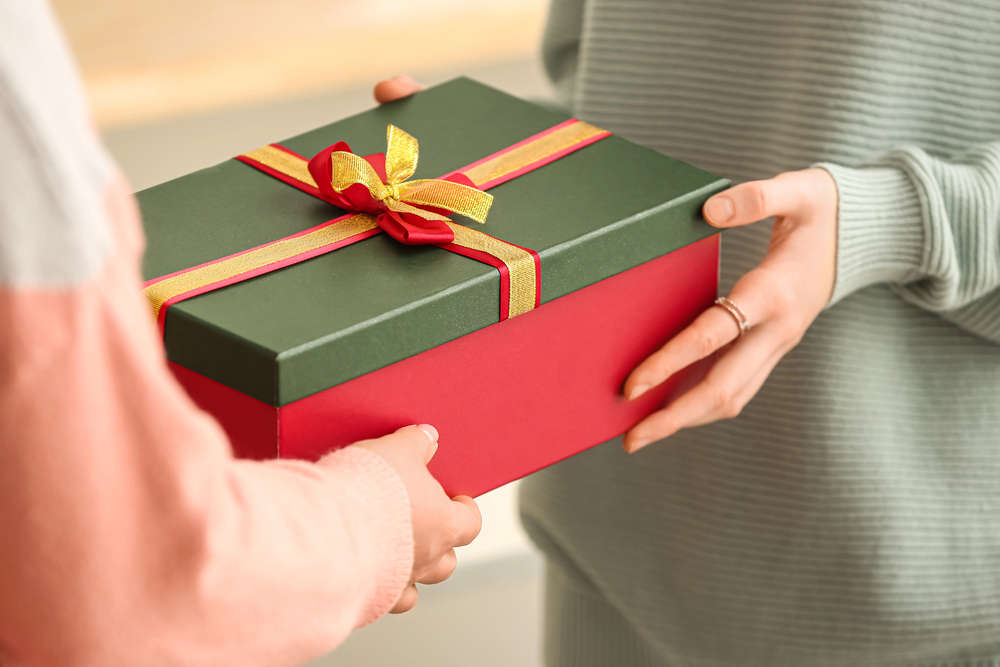 16 ideas to sustainably wrap family birthday presents