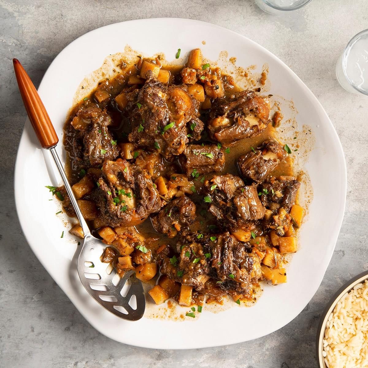 13 traditional Jamaican foods, according to a local