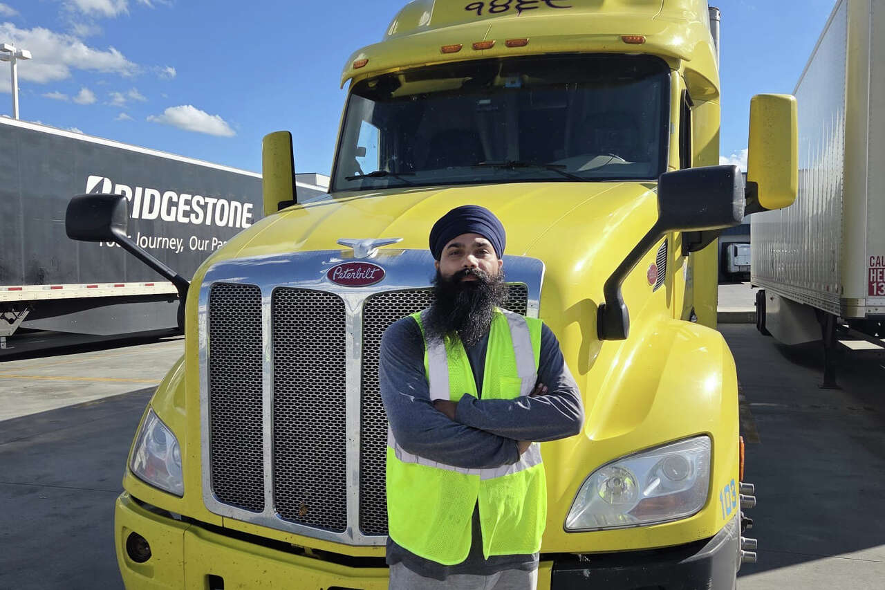 Immigrant truck drivers report chaos, confusion as license cancellation ...