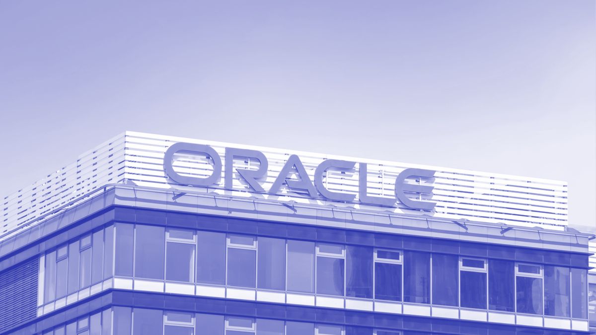 Oracle to slash thousands of jobs on AI expansion: Bloomberg