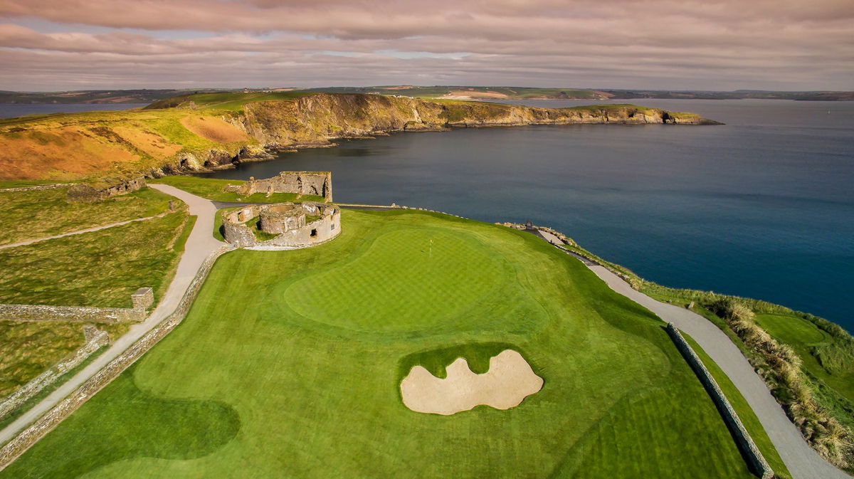 15 oceanfront golf courses that look too good to be real