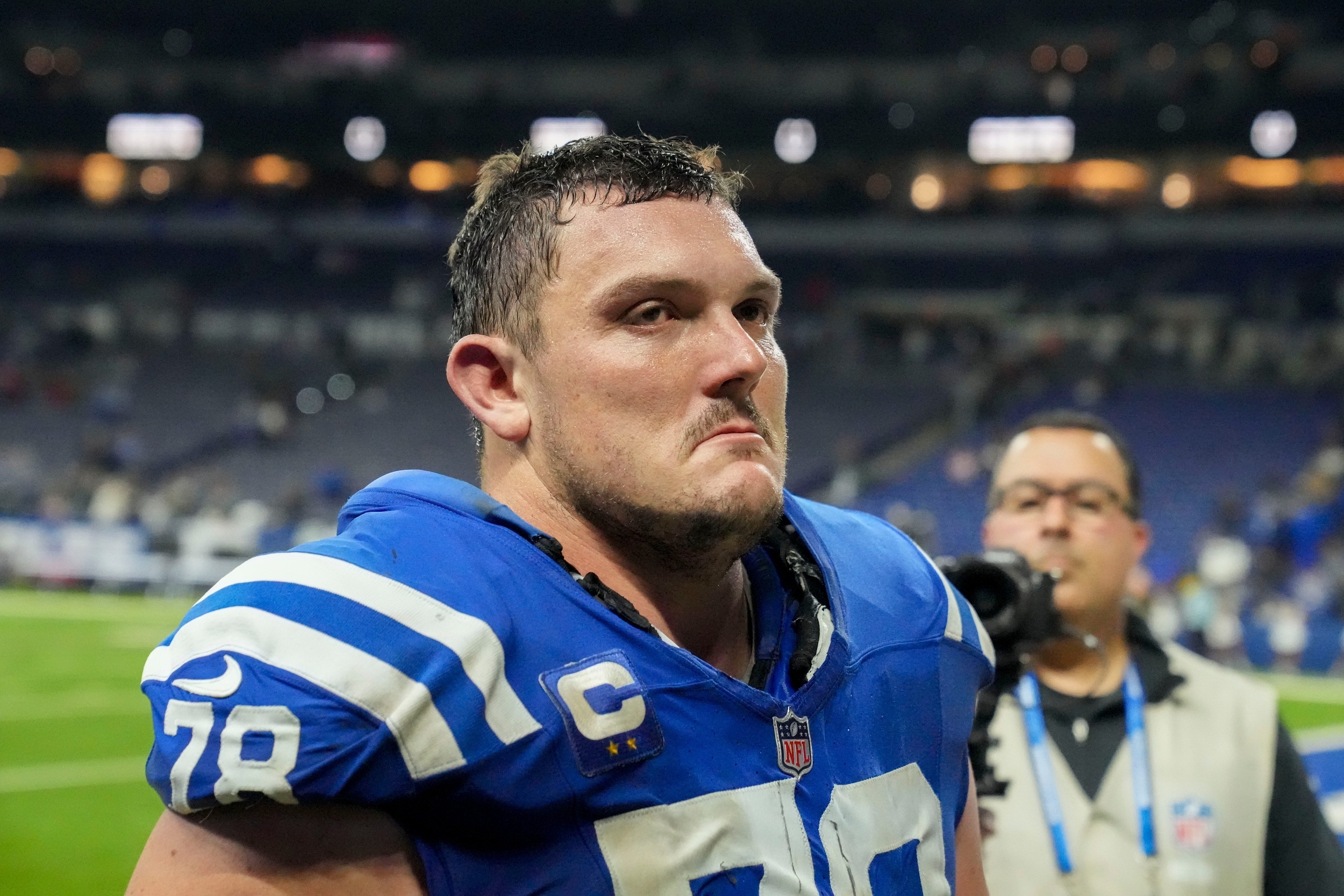 4-time NFL Pro Bowler announces his retirement amid concussion issues