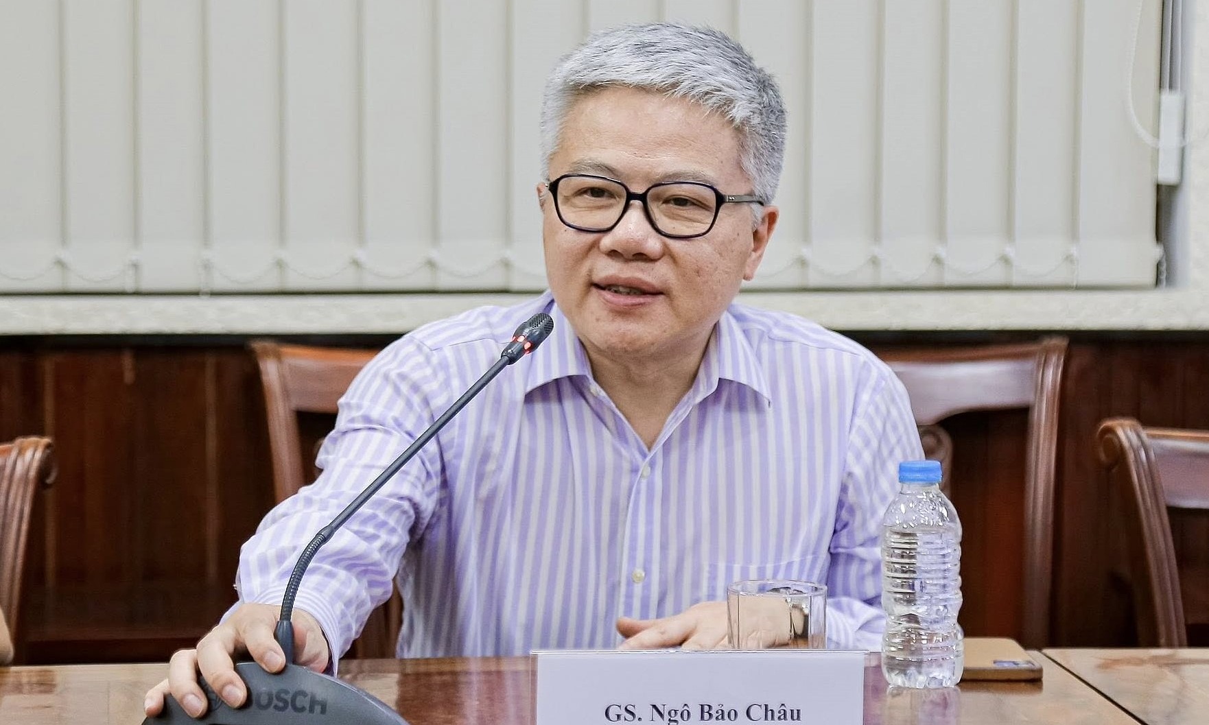 Fields medalist Ngo Bao Chau to interview Vietnamese students for elite ...