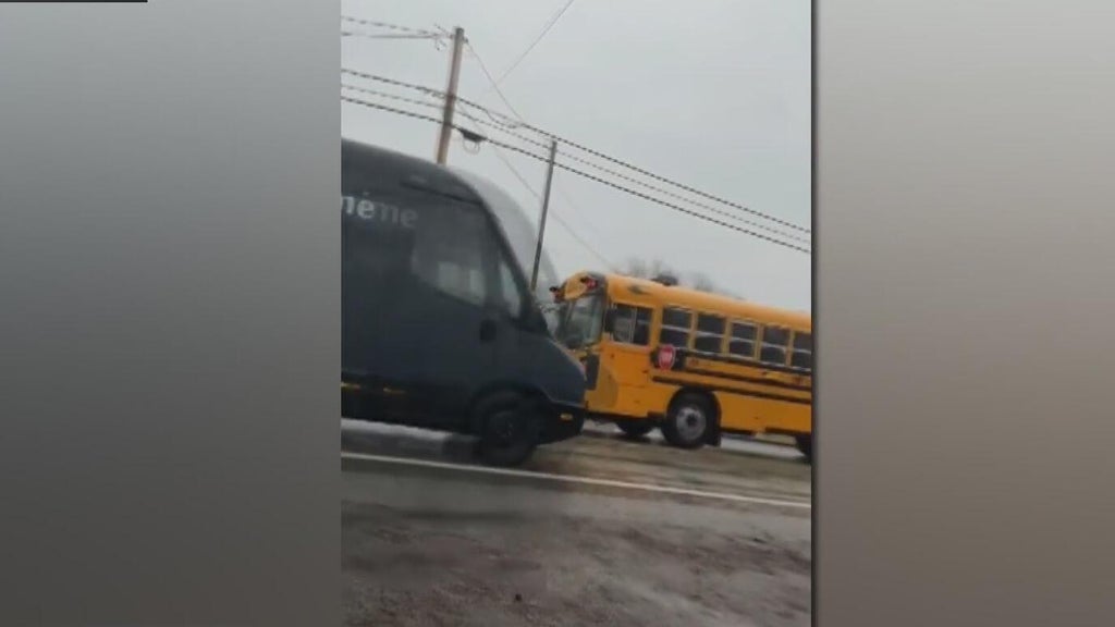 Video shows Amazon driver illegally passing school bus in Pittsburgh area