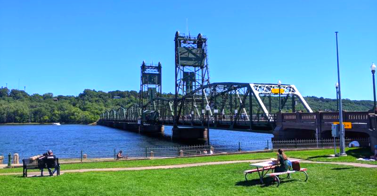 14 river towns that tell America’s story