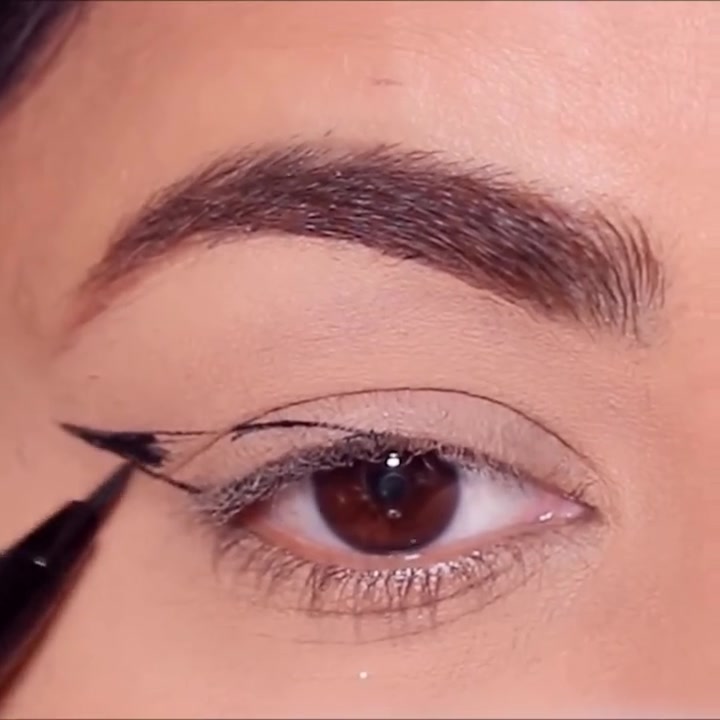 How to: Big wing on hooded eyes!