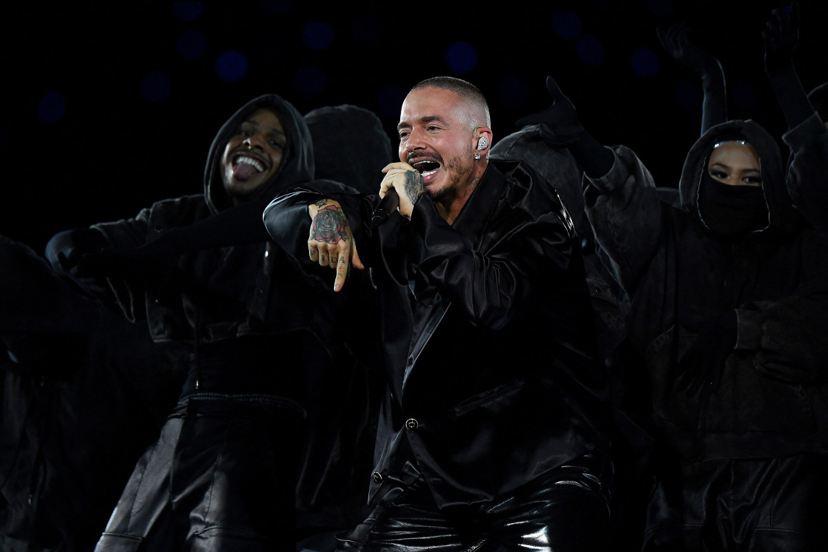 J Balvin and Travis Barker release new anthem 'Jump' for FIFA World Cup ...