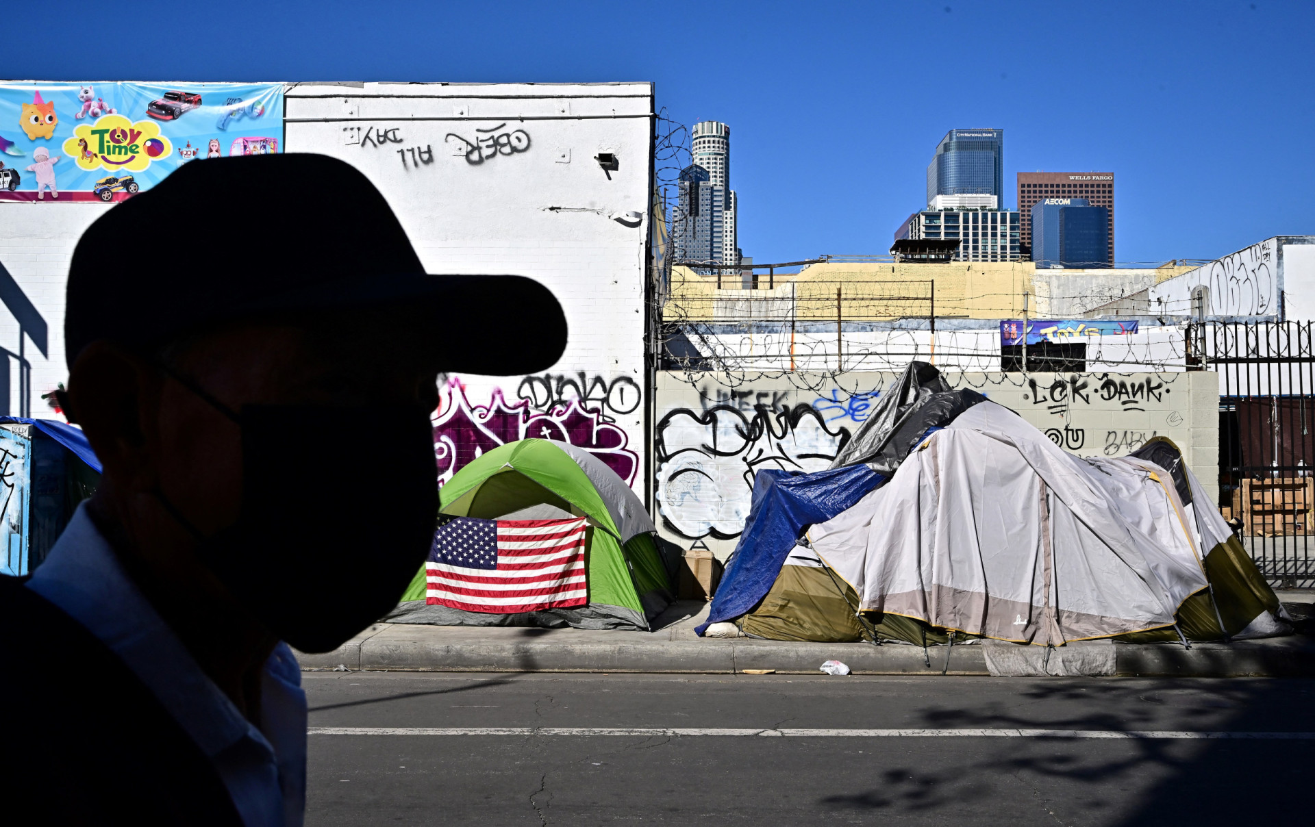Can poverty have a positive side?