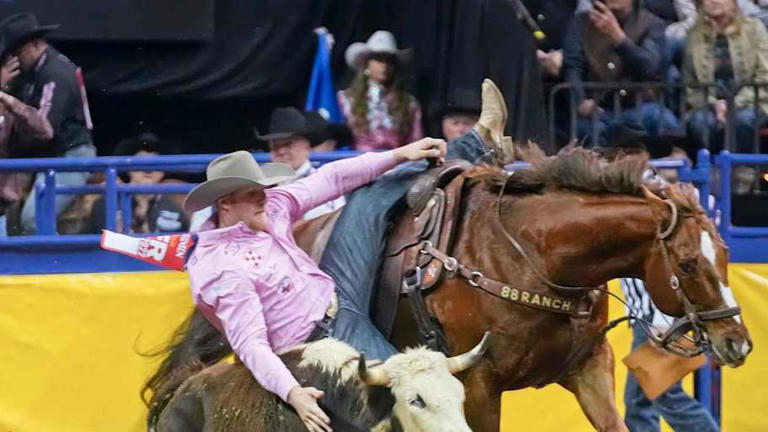 Top cowboys battle through challenging first round of 2026 CTEC in Guthrie