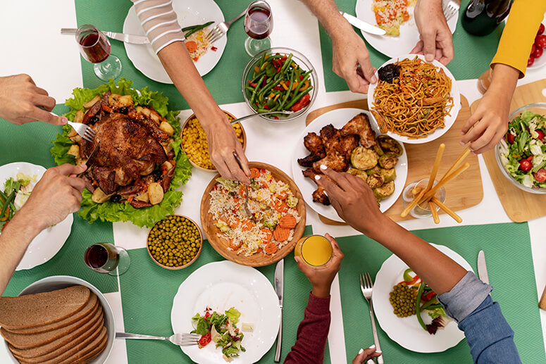 Tipping etiquette among eating buddies