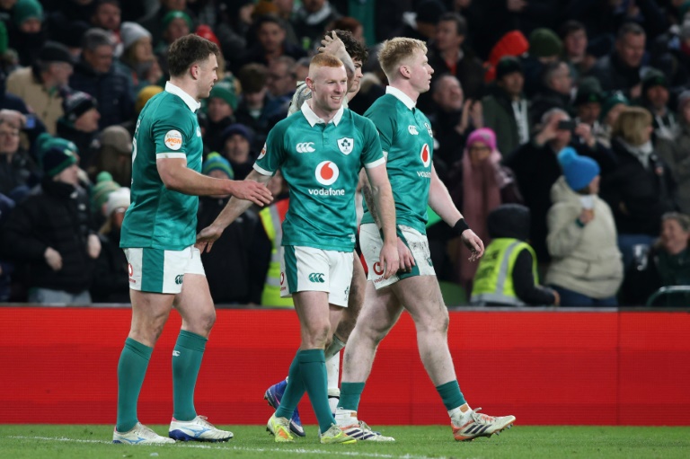 Ireland keep title hopes alive in thrilling win over Wales