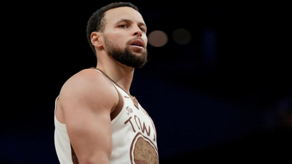 NBA: Steph Curry open to taking a bench role with Warriors as ...