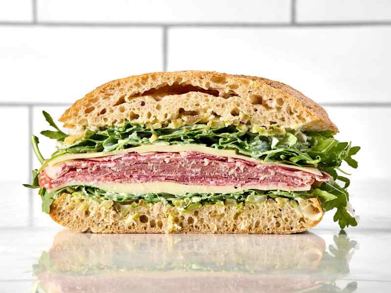 3 grocery store chains with the best sandwiches, according to chefs