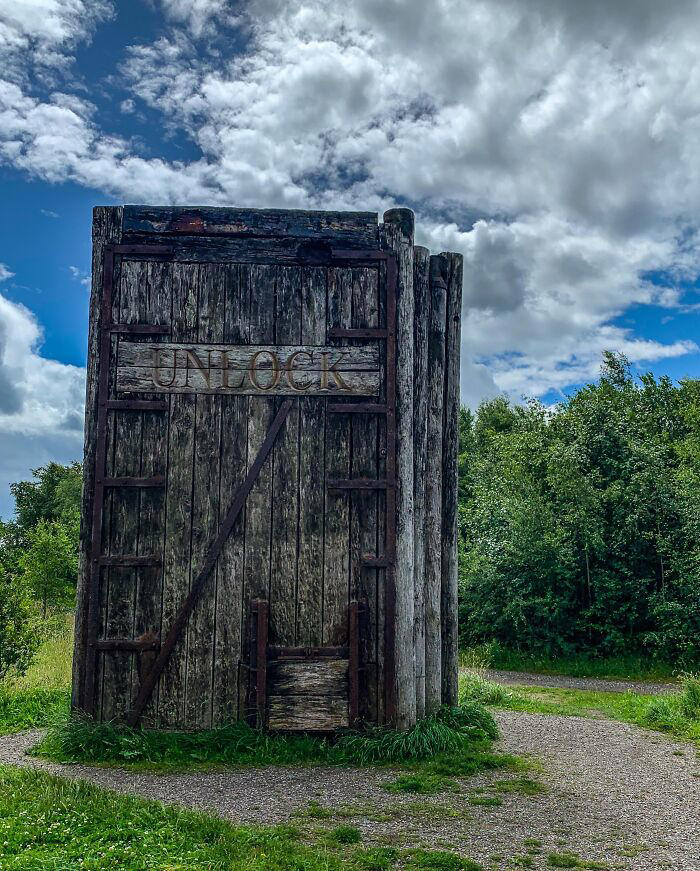 42 hilarious architectural fails featuring doors that go nowhere