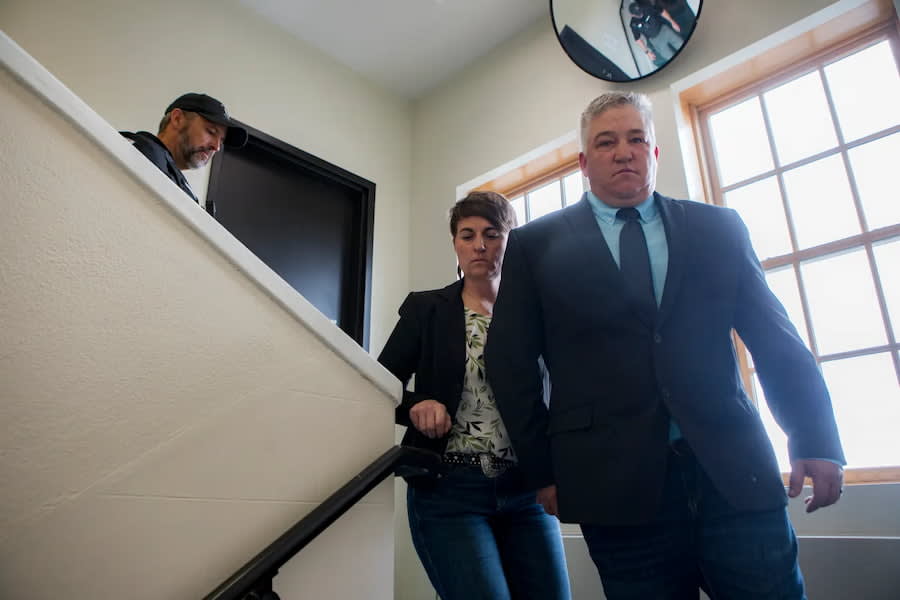 Man apologizes, pleads guilty for cruel treatment of injured wolf in ...