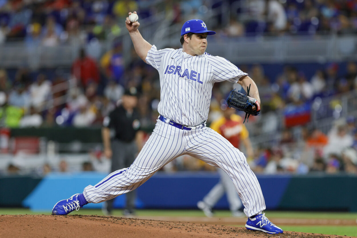 Mets pitcher Robert Stock reports shoulder discomfort after pitching ...