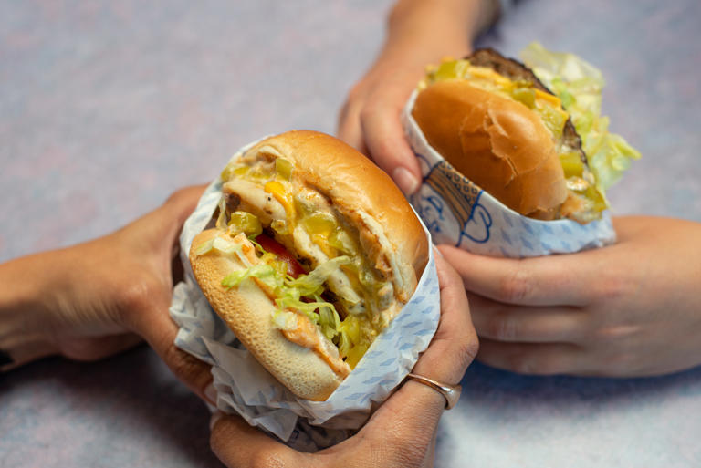 Southern California Fosters Freeze: 80 years of delicious burgers and ...