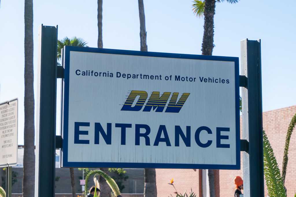 Thousands of California immigrant truck drivers lose license due to ...