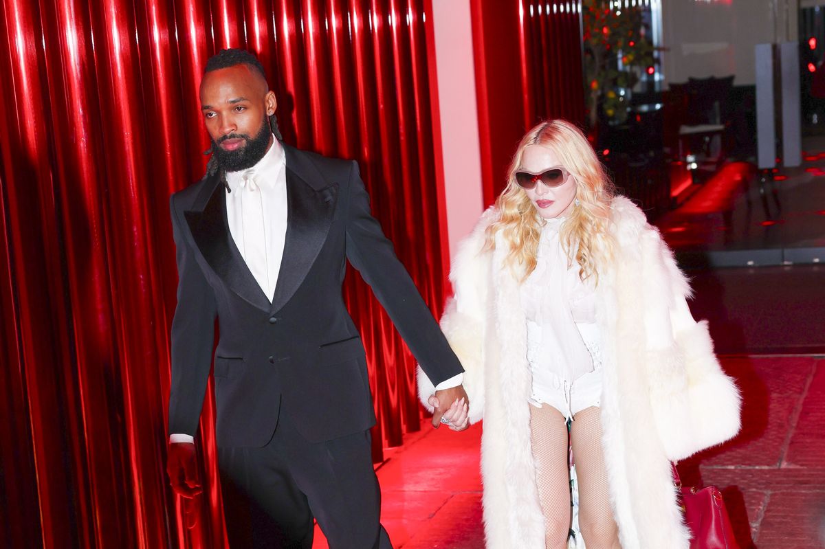Madonna revives her "Like a Virgin" era in Milan with her boyfriend ...