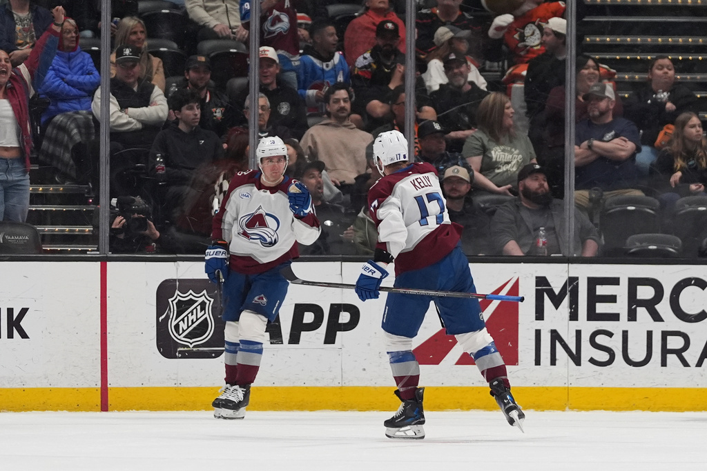 NHL-leading Avalanche win 5-4 in shootout to end Stars' franchise ...