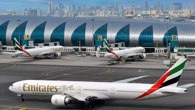 UAE flight status update: Limited services operating on March 7 ...