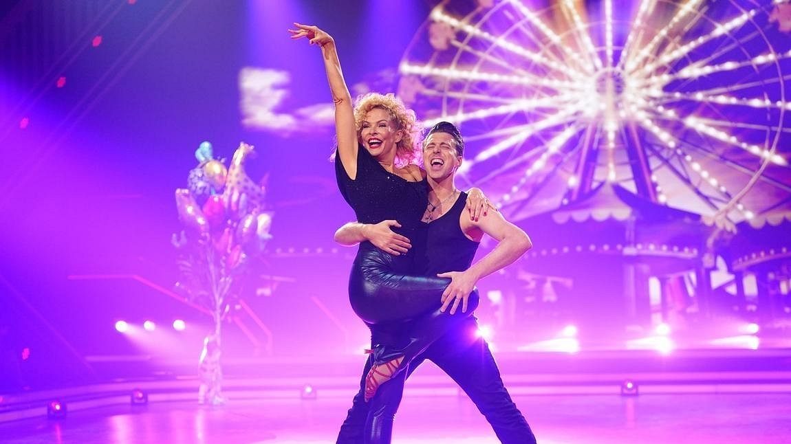 „Let’s Dance“: Sonya Kraus fliegt als erste – wegen Gil Ofarim?