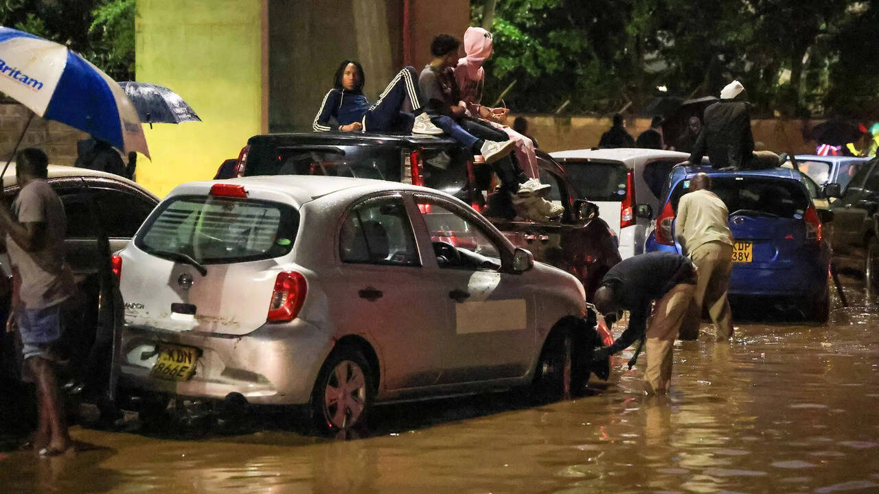 Military deployed as heavy rains cause flooding in Nairobi