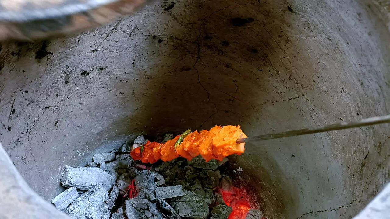 8 traditional Indian cooking techniques that every Indian should know