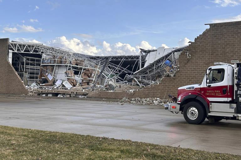 3 died in Michigan after an apparent tornado rips through the state