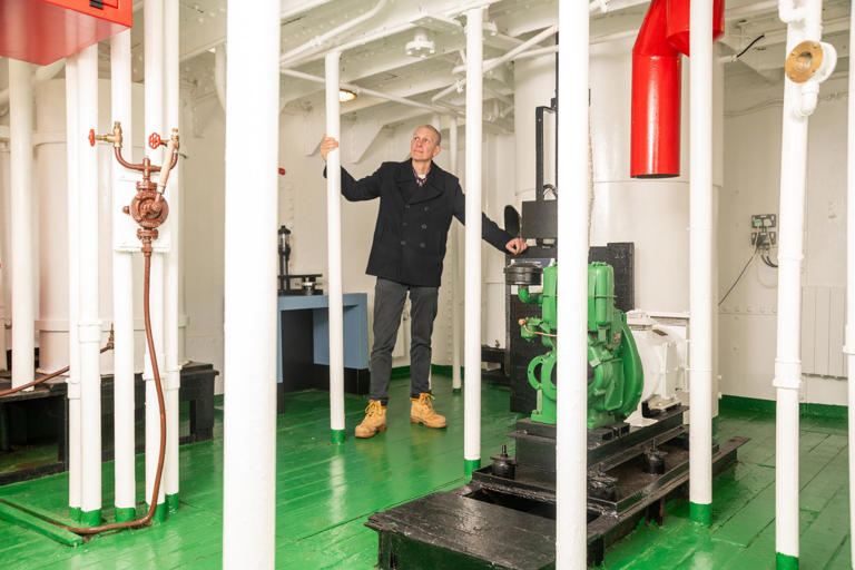 City hopes 99-year-old lightship will be a beacon for tourists