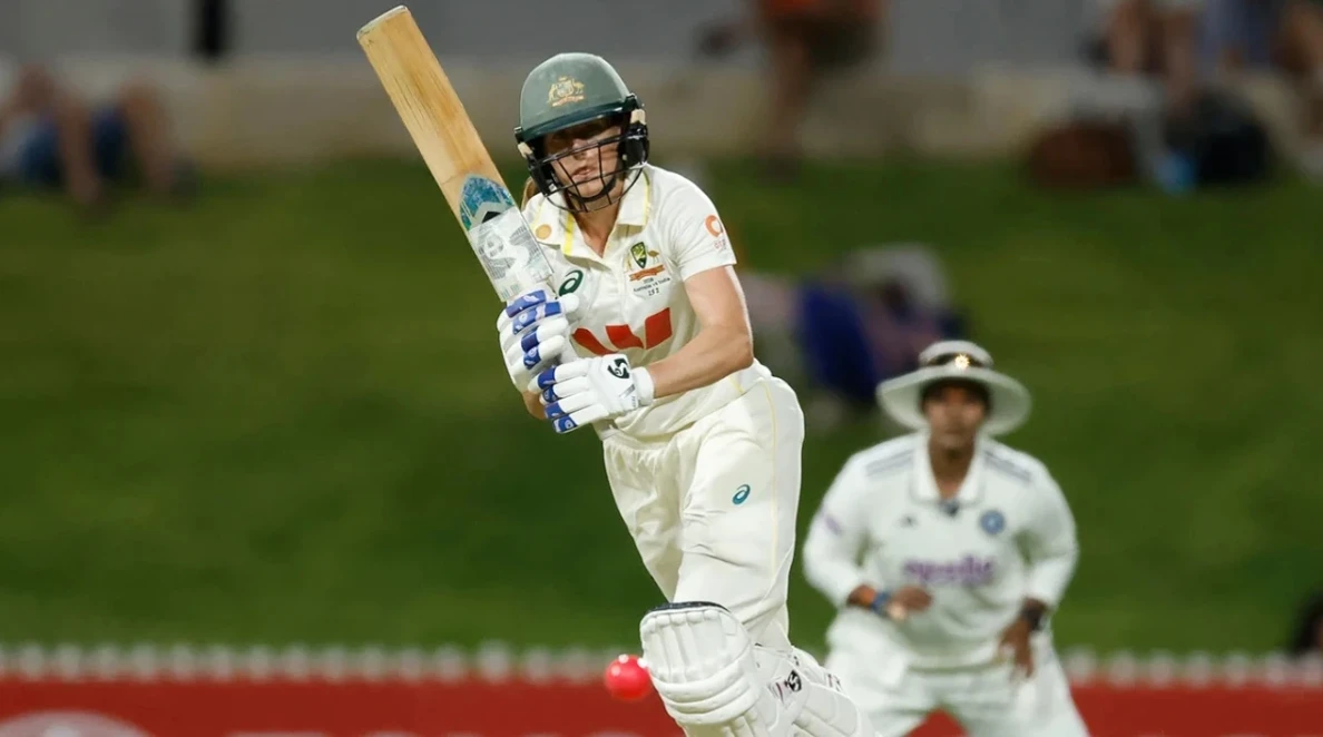 Ellyse Perry sets new Australia women’s test record with 76 vs India in ...