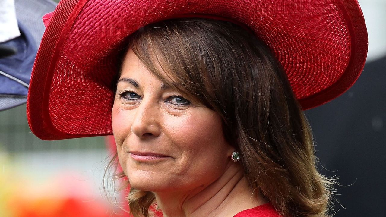 A 'boring' color palette makes Carole Middleton's fireplace so chic