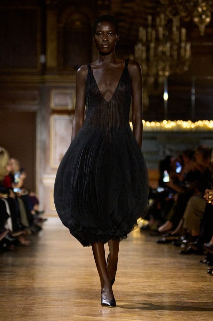 Victoria Beckham presenta su nueva colección arropada por (casi) toda ...