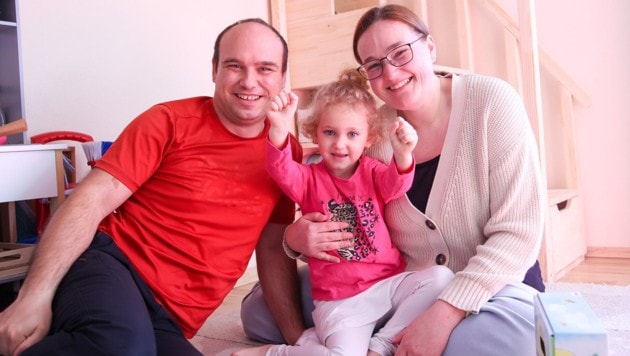 Elisa (3) und ihre Eltern hoffen auf einen Hund