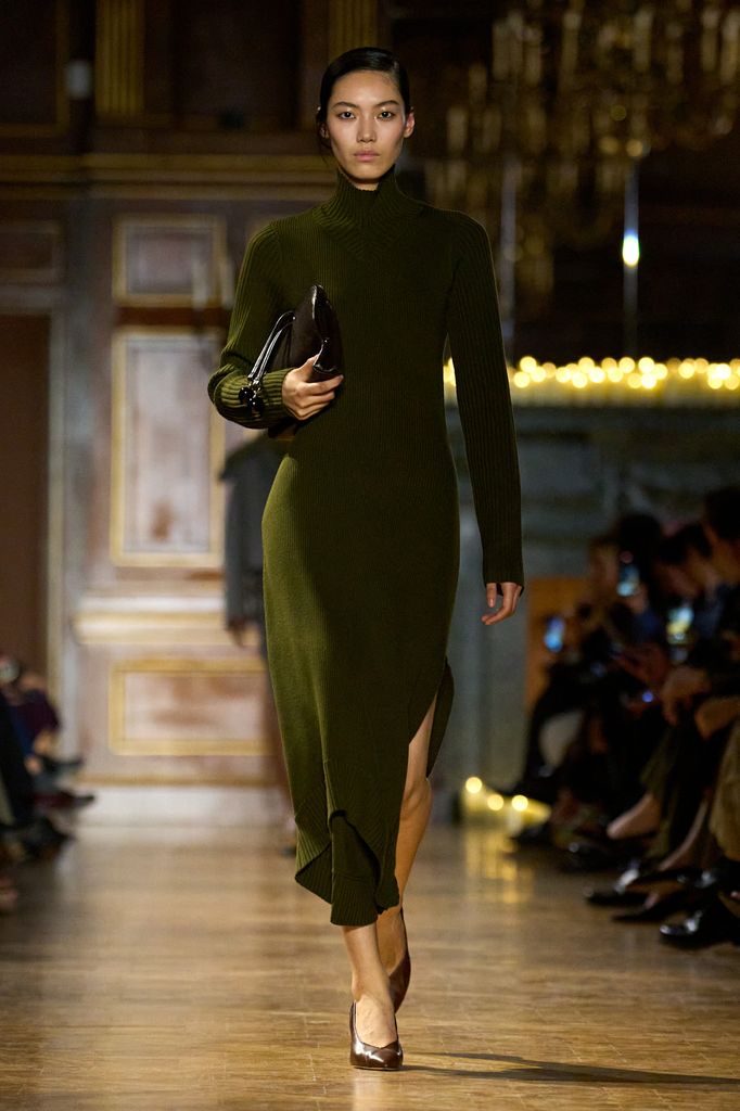 Victoria Beckham presenta su nueva colección arropada por (casi) toda ...