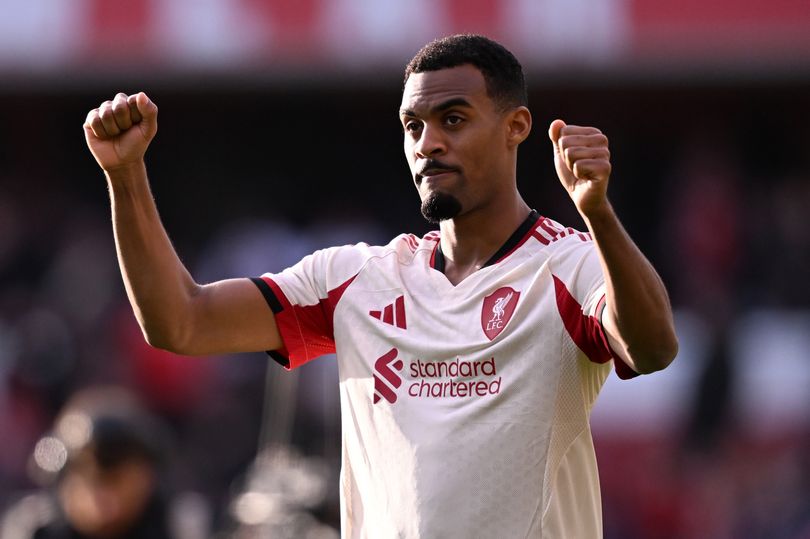 Liverpool news: Virgil van Dijk speaks out on Rio Ngumoha as youngster ...