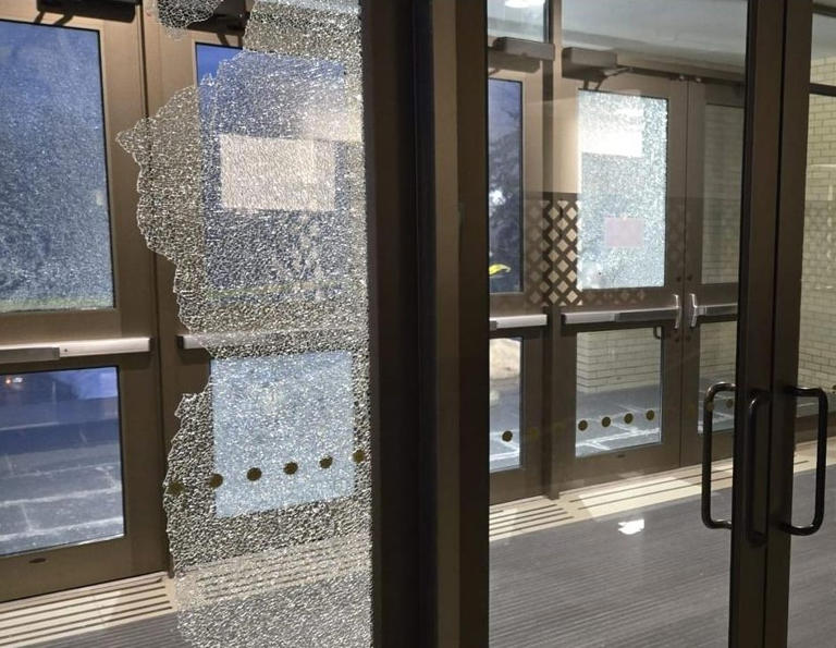 Officials vow united response to spate of 'hateful' synagogue attacks ...