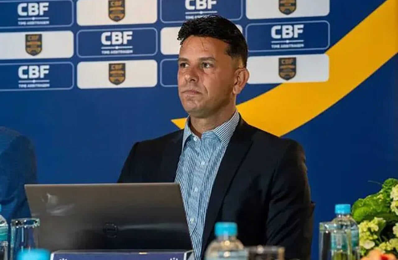 CBF inicia profissionalização, e árbitros podem receber até R$ 22 mil ...