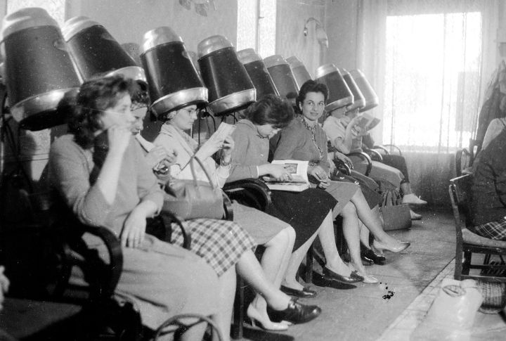 20 social and workplace expectations women had to follow in the 1940s