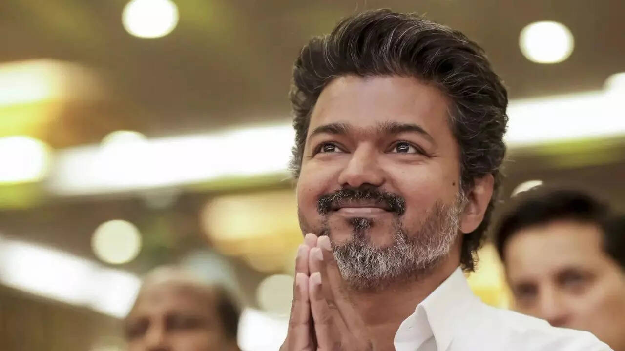Gold, cash & more! TVK chief Vijay wooes women voters, promises 'super ...