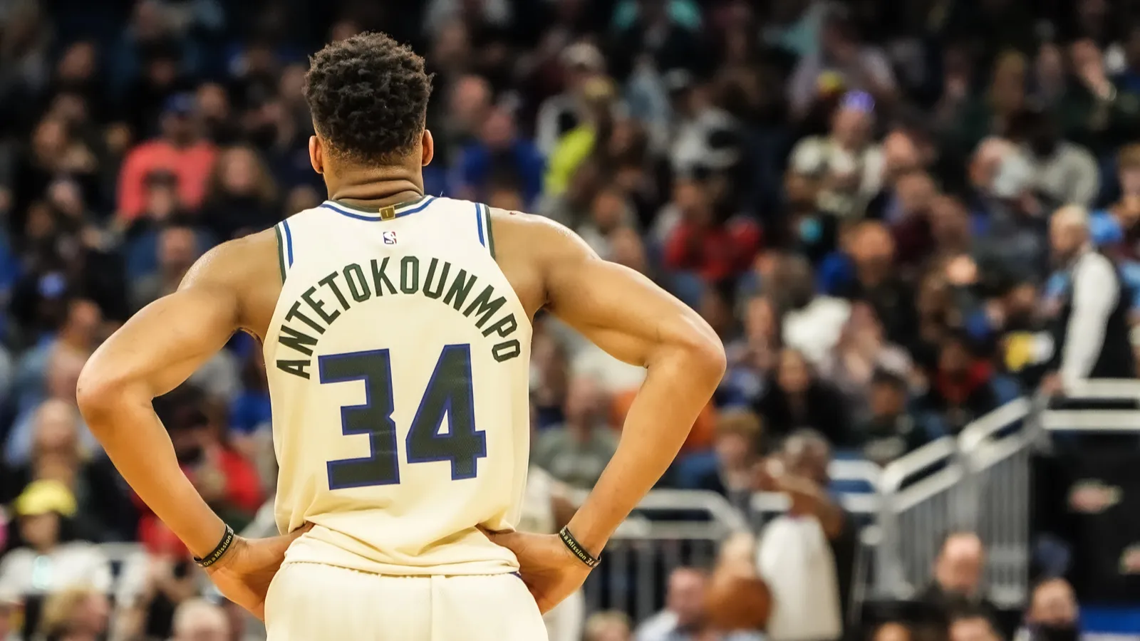 Why the NBPA is pushing back against the Bucks’ decision to sit Giannis