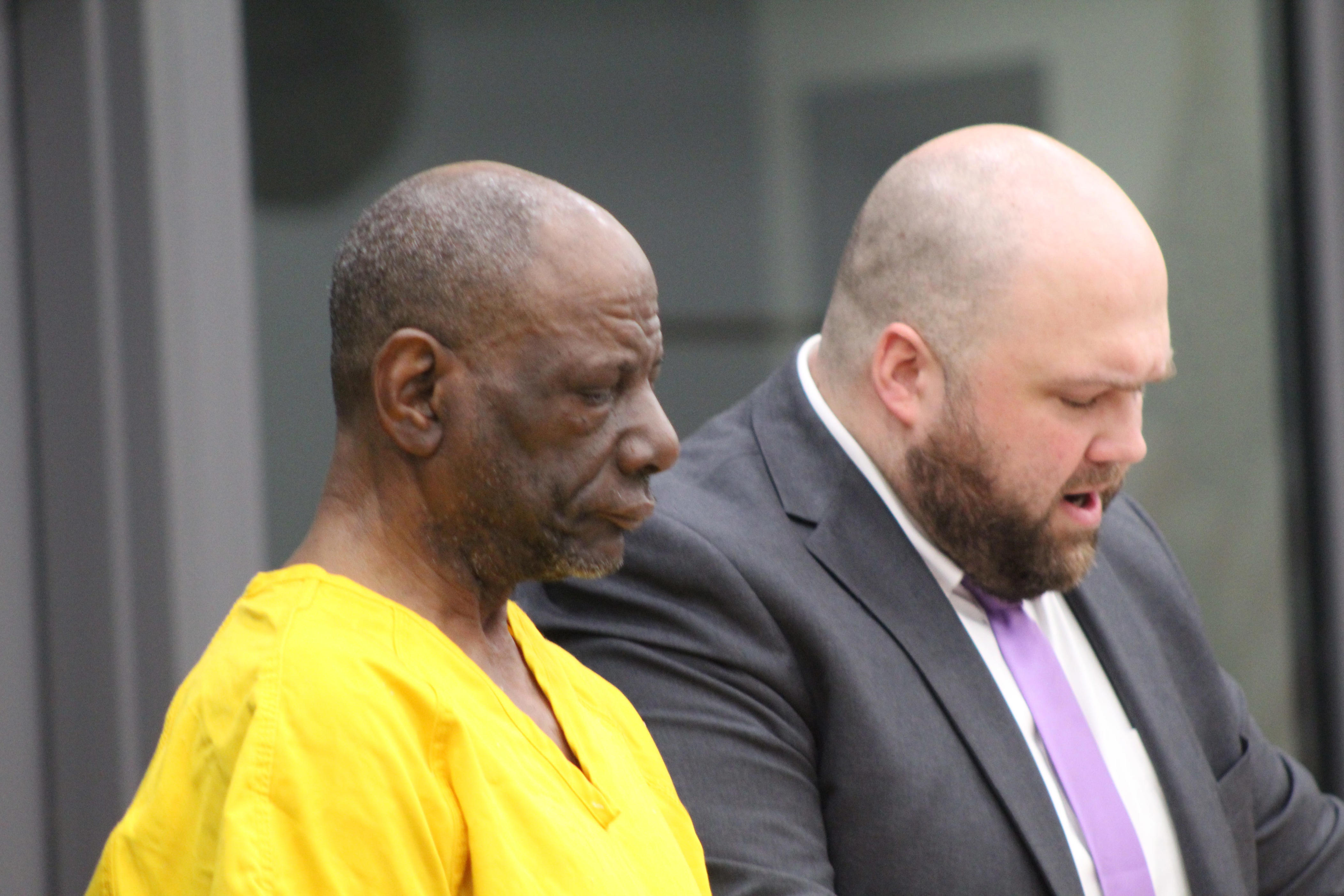 Man accused of stalking, killing ex-girlfriend dies in jail