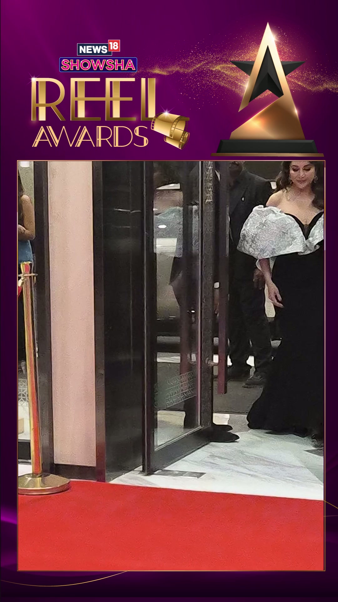 Dhak Dhak girl Madhuri Dixit looks like a dream on the Showsha Reel ...