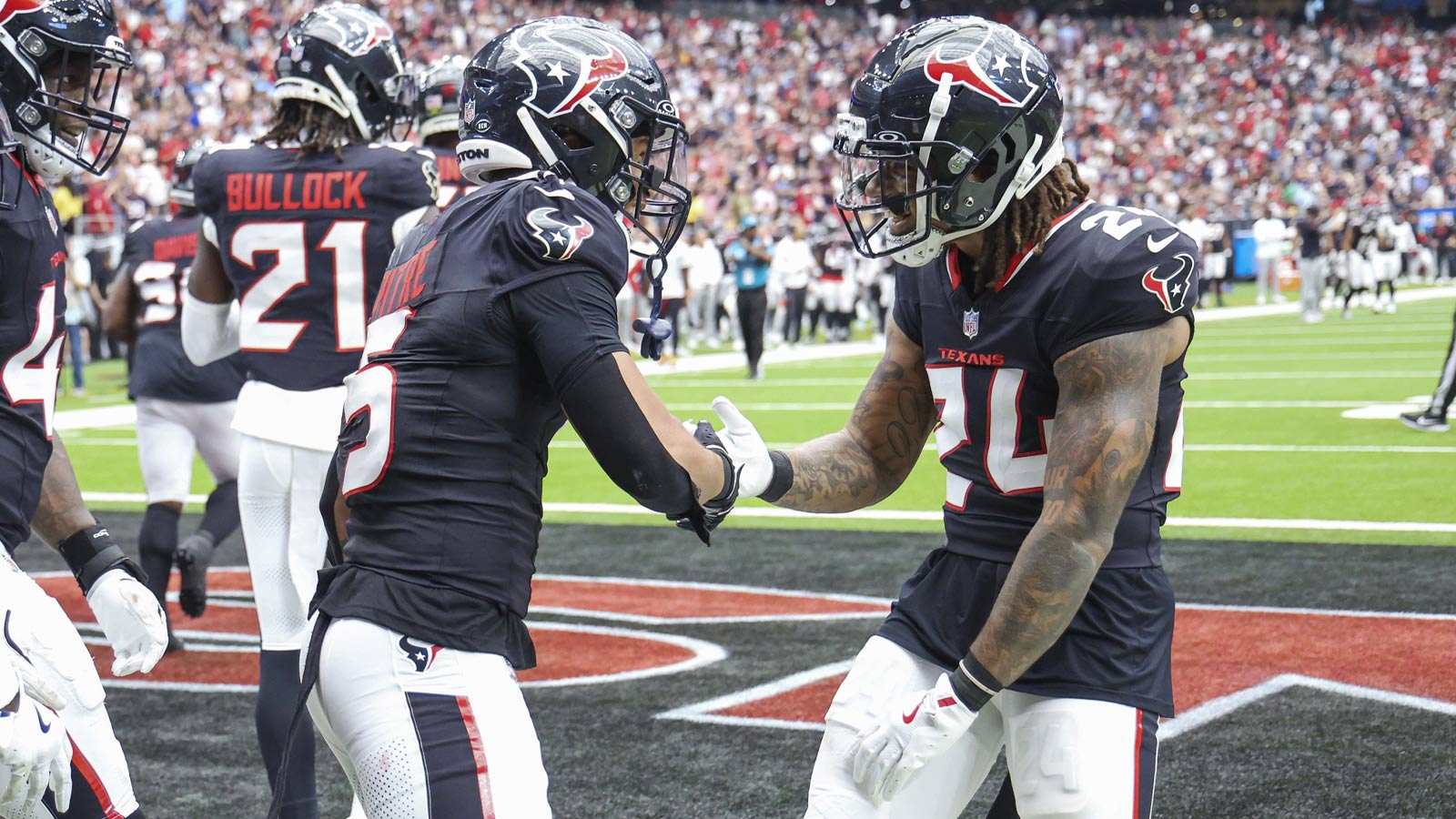 Texans restructure contracts of 2 key defensive backs