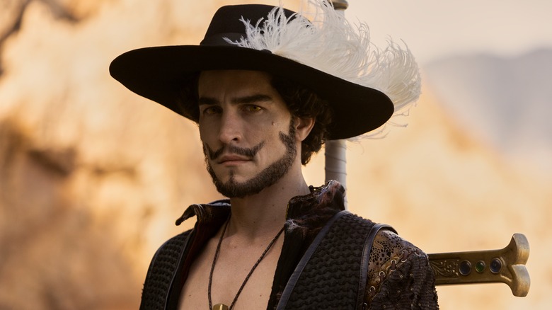 Netflix's One Piece: Who Plays Mihawk & What Does He Look Like Out Of ...