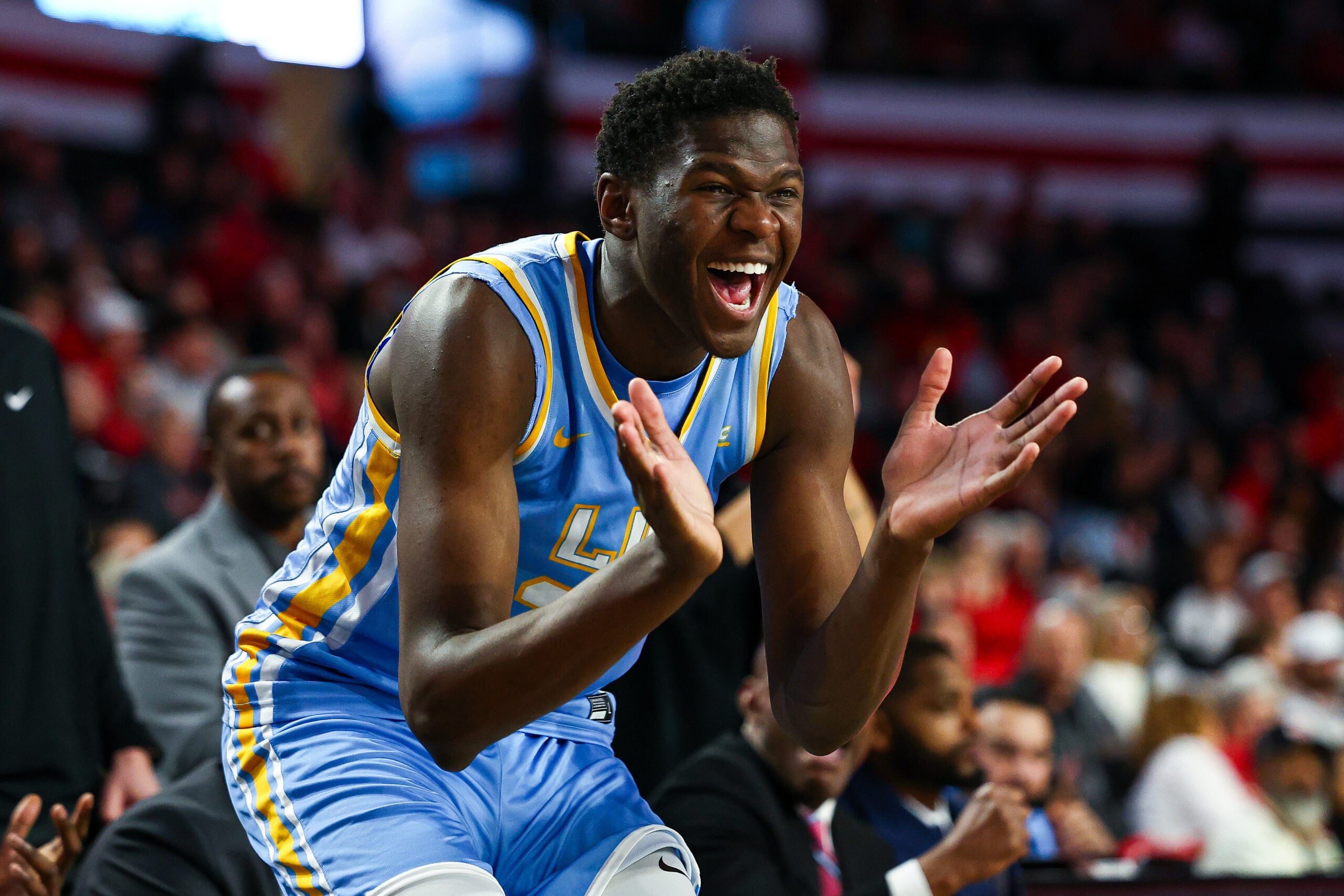 Long Island University hit with 3-year NCAA probation for widespread ...