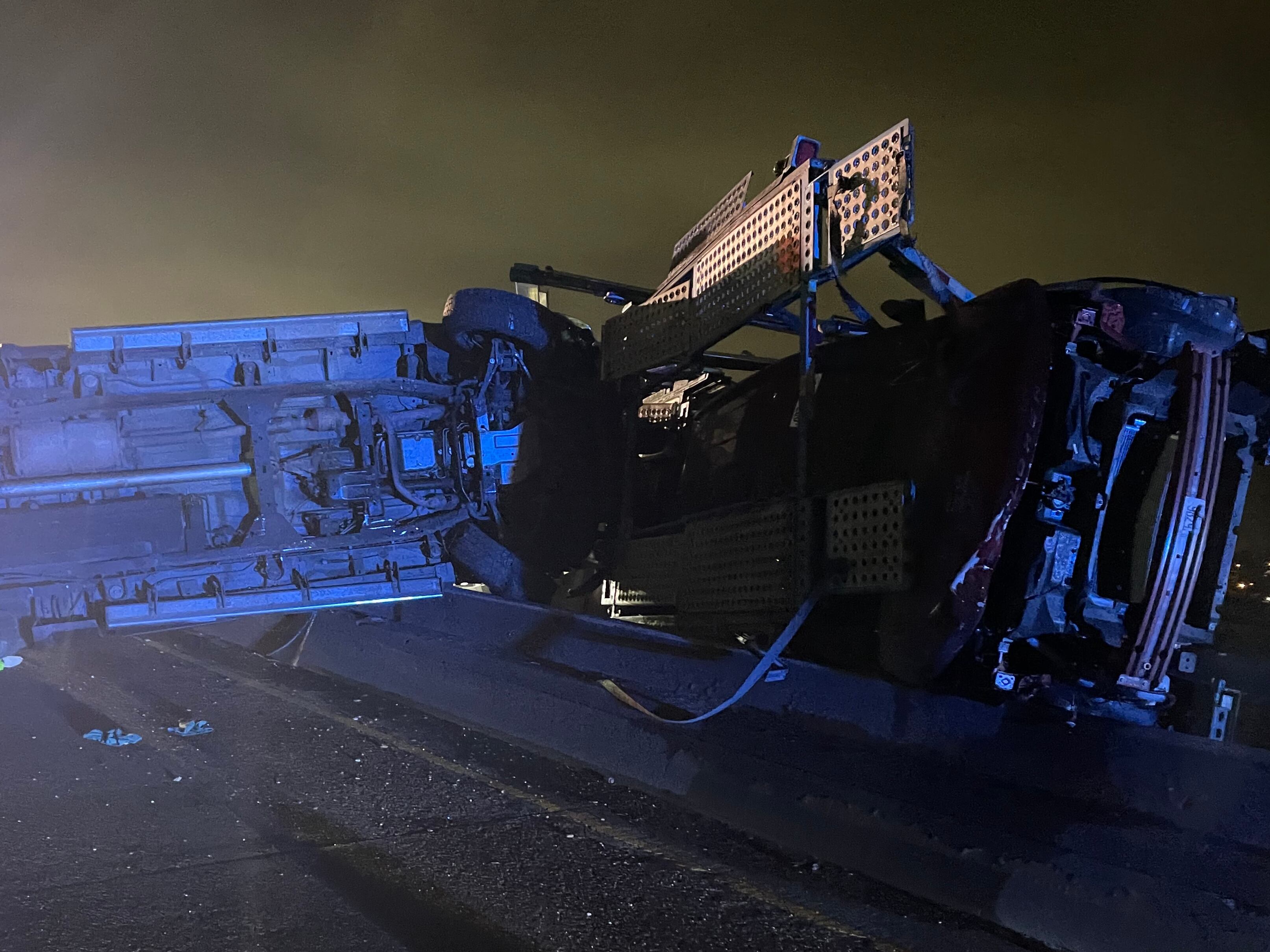 I-10 bridge 'severely damaged' by crash involving 18-wheeler hauling ...